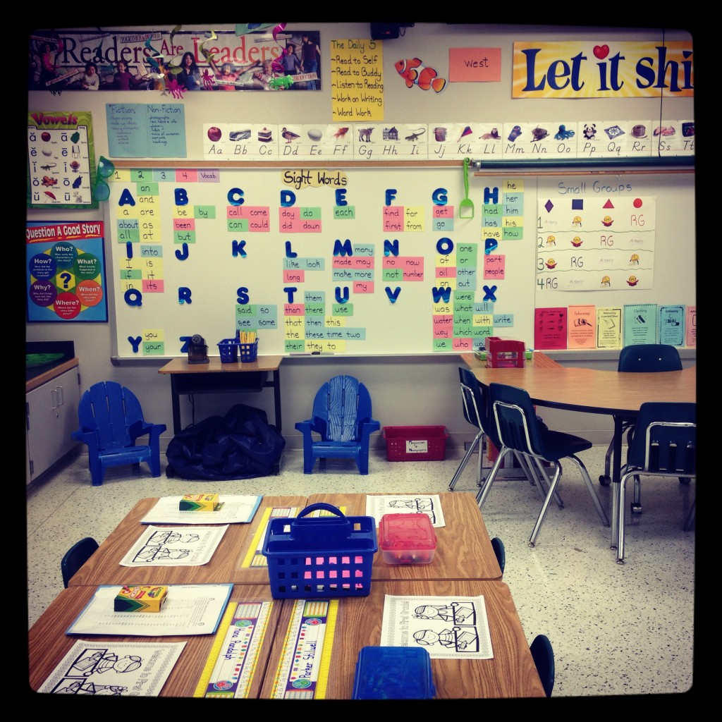 Sight Word Wall - teachtrainlove.com