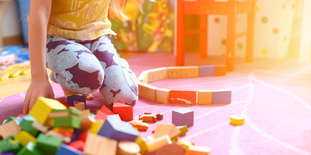 Let Them Play: 6 Ways to Promote Play - teachtrainlove.com